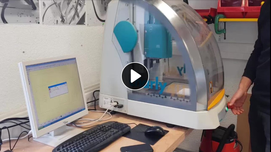 Démonstration des équipements en Technologie (Découpe laser, Flashforge ...